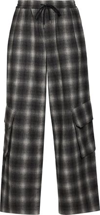 Isabel Benenato HOSEN & R&Ouml;CKE - Hosen auf YOOX.COM