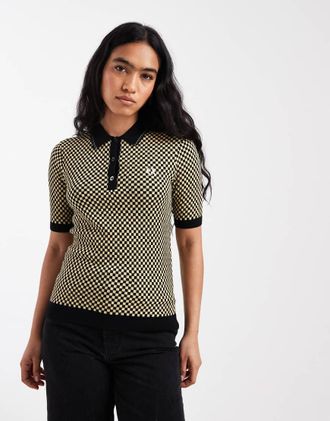 Fred Perry Kurz&auml;rmliges Strickhemd mit Schachbrettmuster und Logo in Schwarz/Gold
