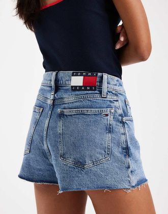 Tommy Jeans Short ultra court en jean - Bleu moyen d&eacute;lav&eacute;