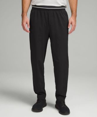 lululemon Workout-Trainingshose im Relaxed Fit für Männer - Größe XL in Black