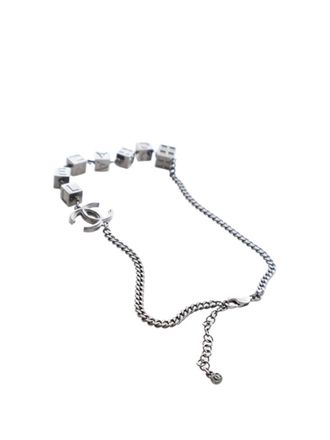 Chanel collier ras-du-cou &agrave; logo CC (2004) - Argent