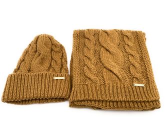 Michael Kors SET Schal&M&uuml;tze I Zopfmuster I Winterschal I Beanie I Wollschal I Winterm&uuml;tze I One Size I Weiche Acrylwolle I Logo I Goldener Geschenkkarton (BRAUN)