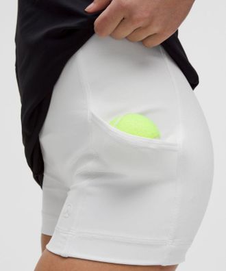 lululemon Tennisshorts zum Layern mit hohem Bund f&uuml;r Frauen - 9 cm - Gr&ouml;&szlig;e 10 in White