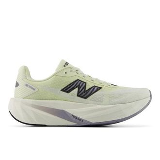 New Balance Femme FuelCell Rebel v5 en Marron/Blanc, Synth&eacute;tique, Taille 36.5