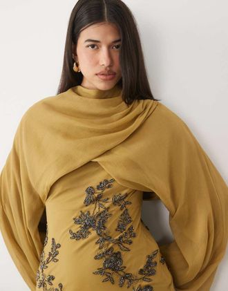 Asos robe longue coupe biais orn&eacute;e &agrave; manches longues bouffantes en vert olive-Multi