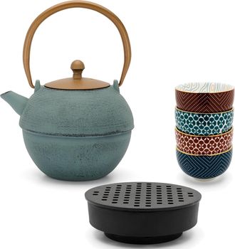 Bredemeijer Asia Teekanne Set 1.2 Liter - blaue gusseiserne Kanne mit Edelstahl-Tee-Filter-Sieb Einsatz inkl. 4 Porzellan Tassen & St&ouml;vchen