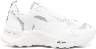 Valentino Garavani True Act Sneakers - Wei&szlig;