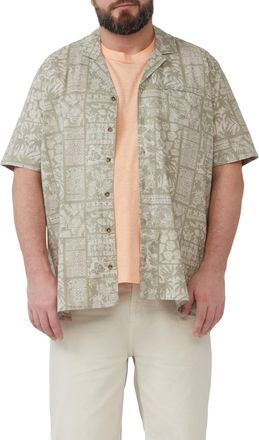 s.Oliver Resort Fit: Kurzarmhemd aus Viskosemix mit Brusttasche