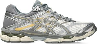 Asics Autre, dune &eacute;paisseur de