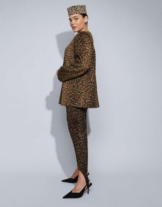 Asos kurze formelle Jacke ohne Kragen in Ponyfelloptik-Braun