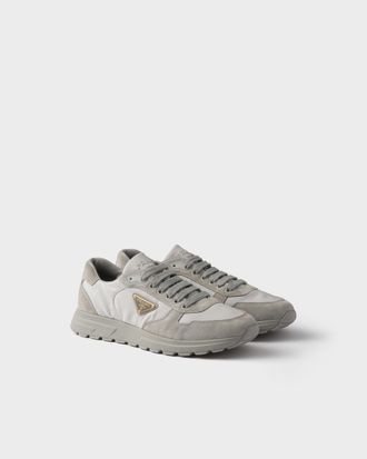 Prada PRAX 2.0 Sneaker aus Re-Nylon und Wildleder