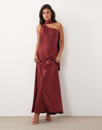 Tfnc robe longue asym&eacute;trique en satin avec &eacute;charpe bordeaux-Rouge
