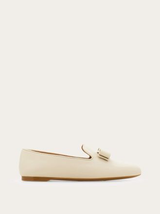 Ferragamo Damen Loafer mit Vara-Schleife Wei&szlig; Gr&ouml;&szlig;e 36.5