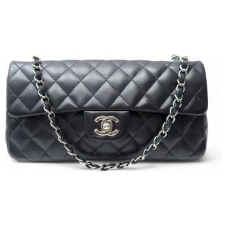 Chanel Crossbody Bags - CHANEL EAST WEST TIMELESS EINFACHE UMH&Atilde;NGETASCHE - Gr. unisize - in Schwarz - f&uuml;r Damen