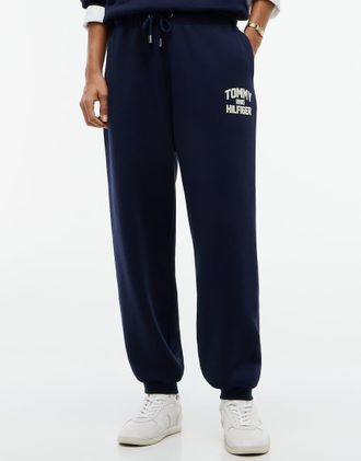 Tommy Hilfiger Jogger mit Flock-College-Logo, B&uuml;ndchen und in Dunkelblau
