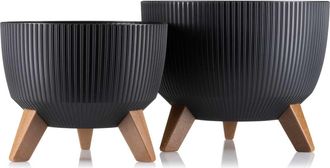 HowHomely 2X Schwarz Blumenkübel | Deko Blumentopf mit 3 Beinen | Langlebige Übertopf für Wohnzimmer oder Garten | Set aus 2 Blumenübertopf (18x29cm & 15x24cm)
