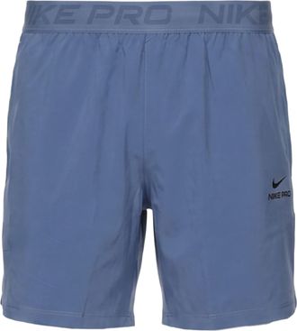 Nike HOSEN & R&Ouml;CKE - Shorts & Bermudashorts auf YOOX.COM