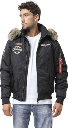 Cipo & Baxx Herren Mantel CM229 Schwarz - Stylische Winterjacke im modernen Design mit warmem Innenfutter, abnehmbarer Kapuze und funktionalen Details f&uuml;r kalte T