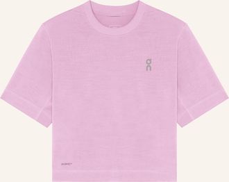 On Cropped-Shirt Train-T Crop pink