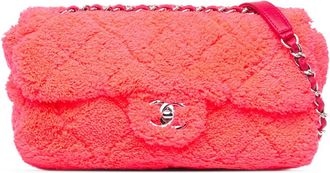 Chanel Hobo Bags - Medium Quilted Terry Cloth Coco Beach Flap - Gr. unisize - in Gold - f&uuml;r Damen