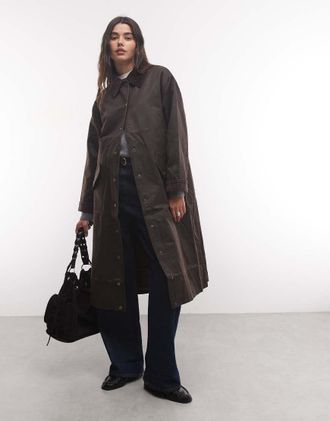 Reclaimed Vintage gewachster Longline-Trenchcoat in Braun