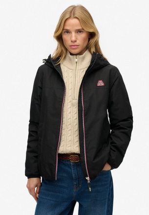 Superdry Outdoorjacke ESSENTIAL TRI WINDBREAKER JKT Loose Fit, mit hochschlie&szlig;endem Kragen, aus Polyester