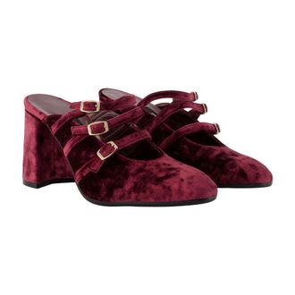 Carel Velvet Block Heel Pump - Red