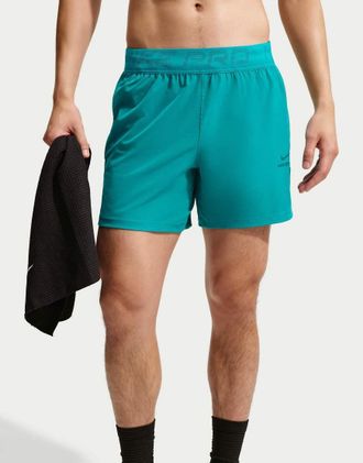 Nike M np df npt 6in Dri-FIT 15 cm (ca.) Shorts in Gr&uuml;n