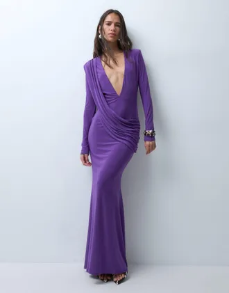 Asos robe longue &agrave; &eacute;paulettes en mati&egrave;re fluide avec d&eacute;tail drap&eacute; ample violette