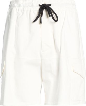 Ga&euml;lle Paris HOSEN & R&Ouml;CKE - Shorts & Bermudashorts auf YOOX.COM