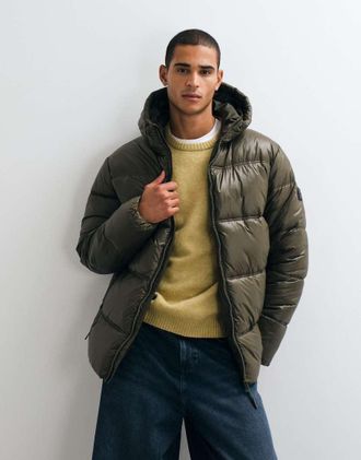 Threadbare wattierte Pufferjacke mit Kapuze in Khaki-Gr&uuml;n