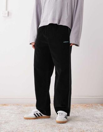 adidas Originals Pantalon en velours côtelé - Noir/gris six