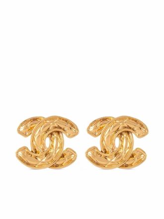 Chanel boucles doreilles CC &agrave; losanges (ann&eacute;es 1980)
