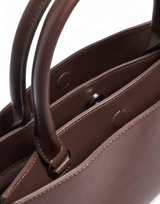 NA-KD Sac port&eacute; &eacute;paule carr&eacute; - Marron