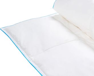 Beliani Bettdecke Entenfedern Entendaunen leicht warm 6 TOG 200 x 200 cm wei&szlig; Cervino