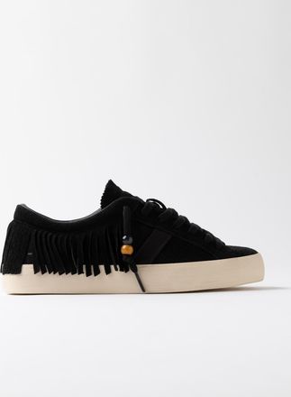 D.A.T.E. hill low fringed black