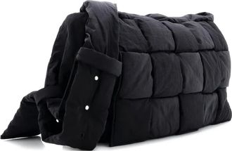 Bottega Veneta Cassette Maxi Intrecciato Nylon Large crossbody bag - Noir