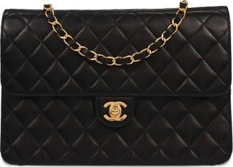 Chanel 2002 mittelgro&szlig;e Half Flap Schultertasche mit Steppung - Schwarz