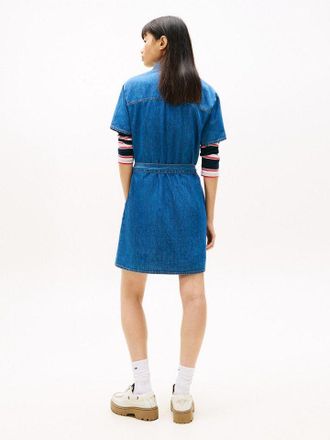 Tommy Jeans Jeanskleid TJW SHIRT MINI CHAMBRAY DRESS mit Tailleng&uuml;rtel, Regular Fit