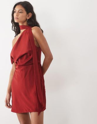 Asos combishort en satin &agrave; &eacute;paules tombantes avec lien &agrave; nouer au cou, bordeaux-Rouge