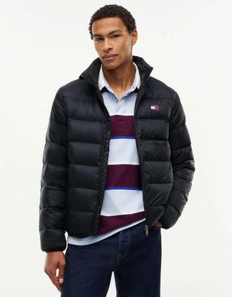 Tommy Jeans leichte, verstaubare Daunen-Ripstop-Jacke mit lockerer Passform in Schwarz