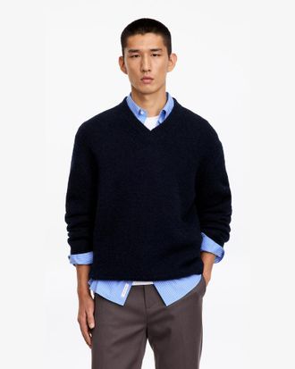 Arket Boucl&eacute;-Pullover Mit V-Ausschnitt Aus Wollmischung -Blau