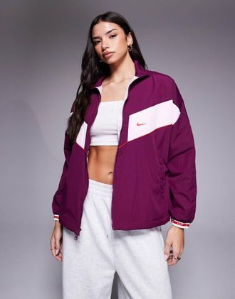 Nike Gym Life - Veste oversize &agrave; empi&egrave;cement et logo virgule - Bordeaux et rose-Rouge