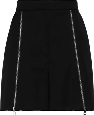 Alexander McQueen HOSEN & R&Ouml;CKE - Shorts & Bermudashorts auf YOOX.COM