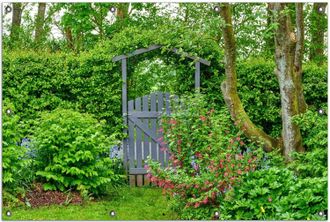 Wallario Outdoor-Poster f&uuml;r Garten oder Balkon Gartentor ins Gr&uuml;ne, Motivbanner Gr&ouml;&szlig;e: ca. 100 x 150 cm, Outdoor-Bild