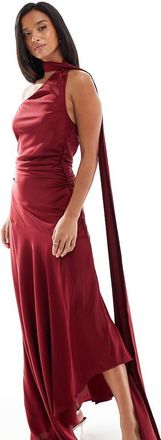 Tfnc Petite Linvitée - Robe longue asymétrique en satin avec foulard - Rouge
