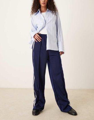 adidas Originals Firebird - Pantalon de surv&ecirc;tement ample - Bleu marine