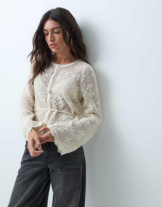 Abercrombie & Fitch Strickjacke mit Noppenmuster und eingezogenem Saum in Ecru-Neutral
