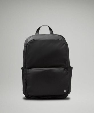 lululemon Everywhere Rucksack 22 L - Gr&ouml;&szlig;e 2 l in Black