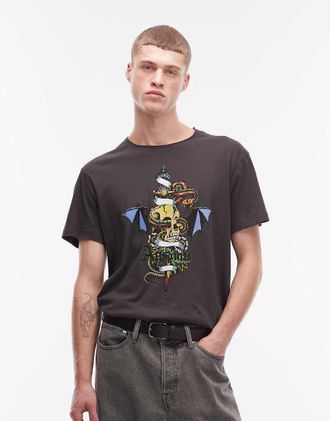 AllSaints Sabre - T-Shirt in verwaschenem Schwarz mit Grafik-Logo und R&uuml;ckenprint